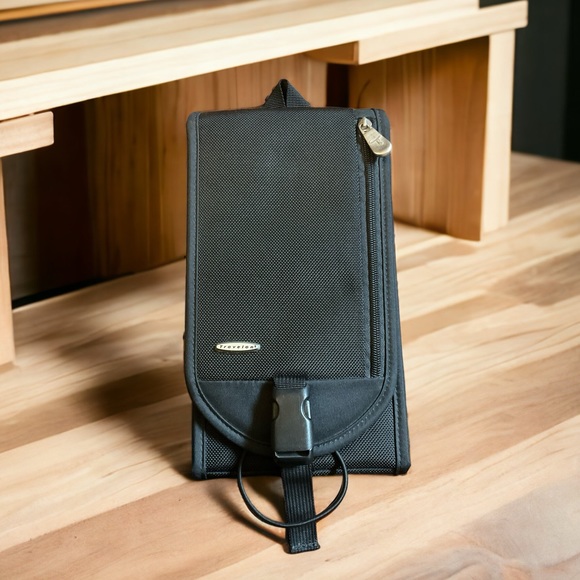 Travelon | Accessories | Mens Travelon Fold Over Latch Close Elastic ...